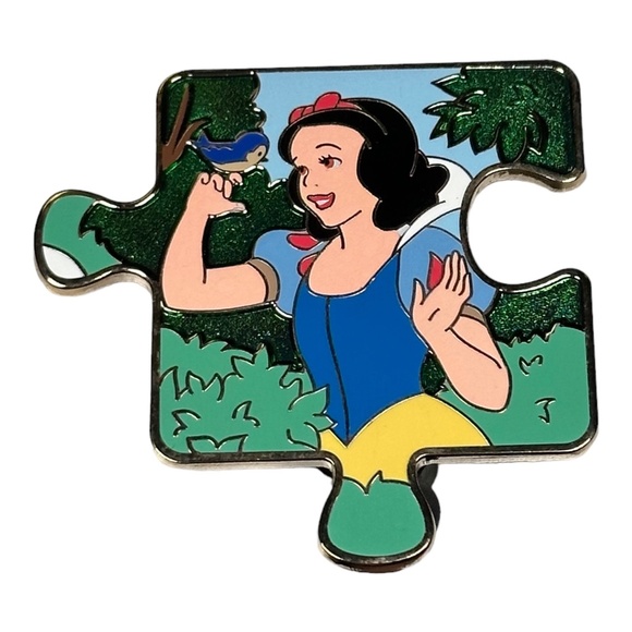 Disney | Other | Disney Parks Character Connection Snow White Puzzle ...